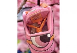 The Powerpuff Girls x Nike SB Dunk Low | SNKRDUNK Magazine