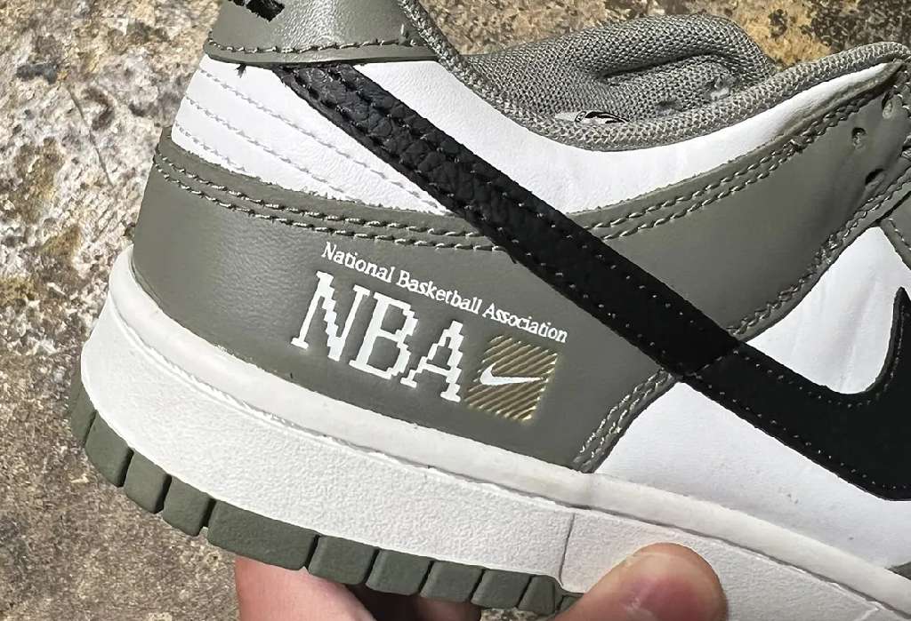 2024 | SNKRDUNK Magazine